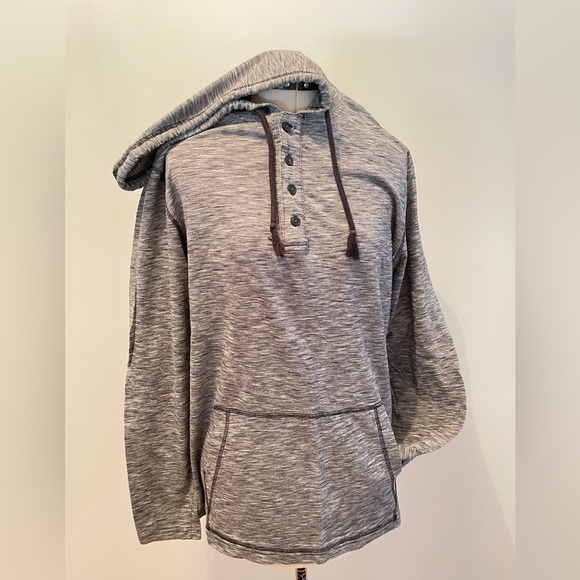 American Rag | Shirts | Mens American Rag Light Weight Hoodie | Poshmark